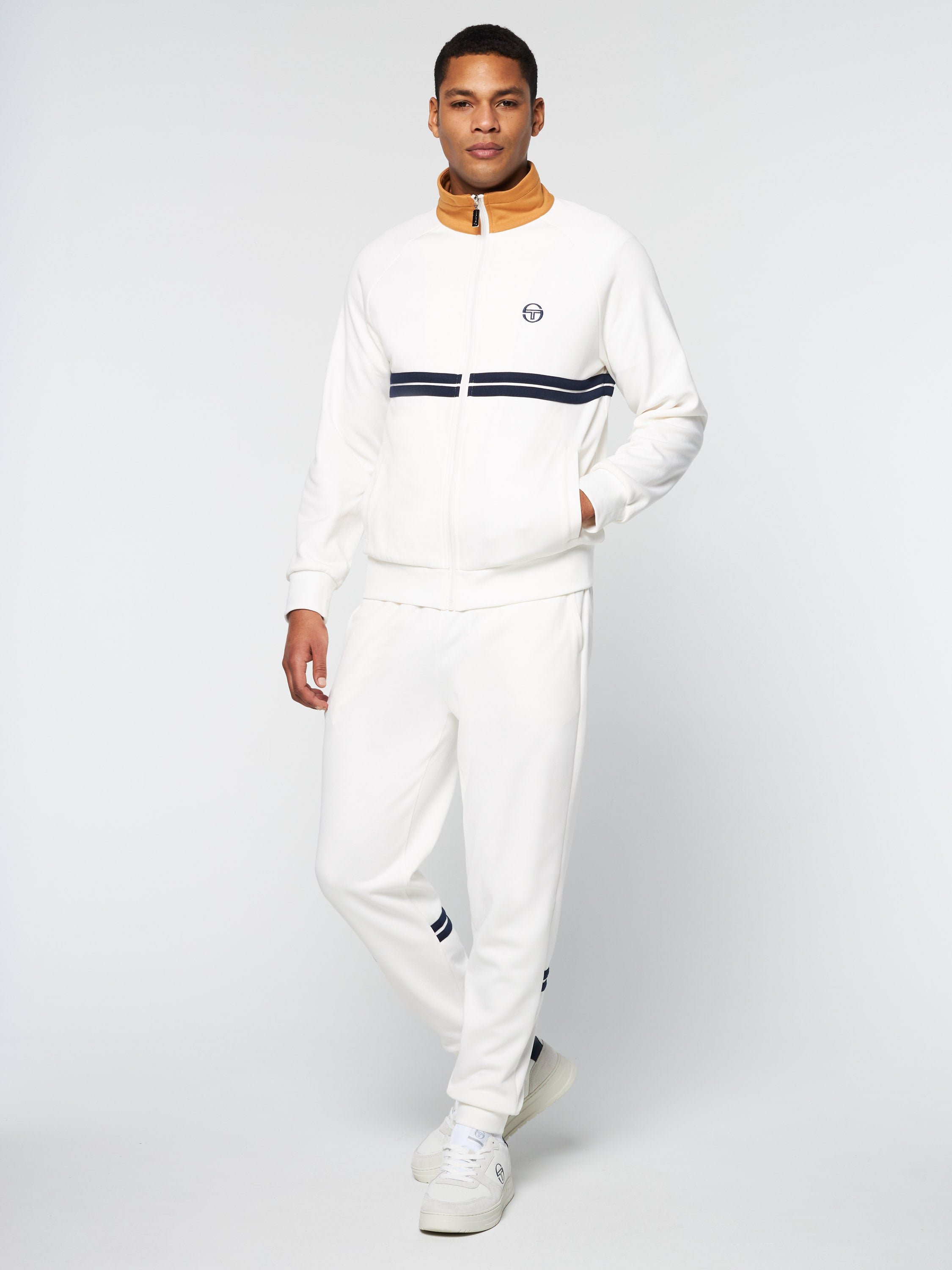 Sergio Tacchini Sale - Tracksuits, Hoodies & Sneakers – Page 10